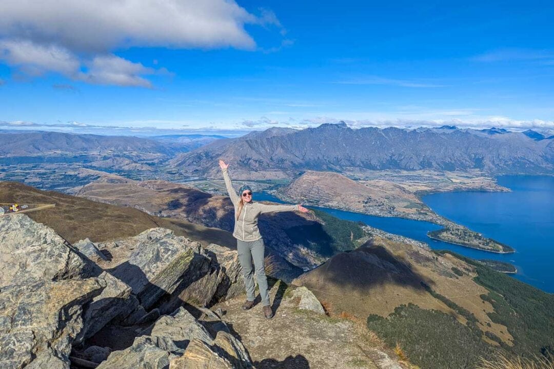 ULTIMATE Guide to Visiting Queenstown in December (A Local Guide!)