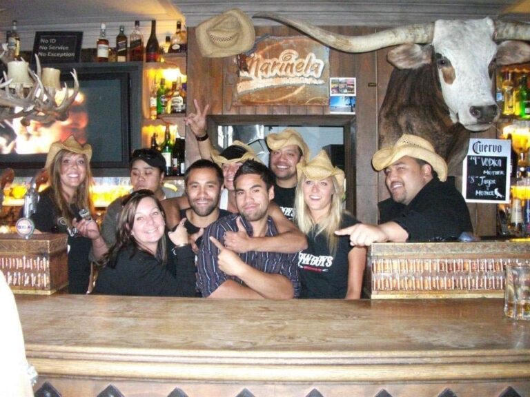Where to Party in Queenstown - My Favorite Bars and Clubs - My ...