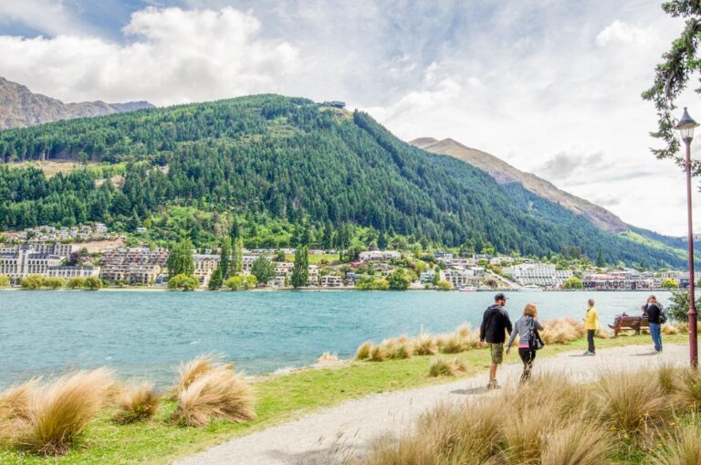 The BEST time to visit Queenstown - Comparing the Four Seasons