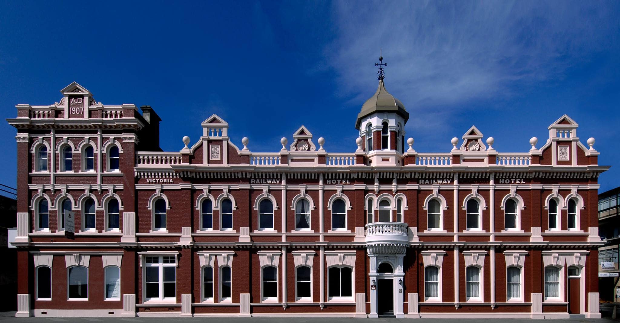 8 BEST Stops of the Drive from Queenstown to Invercargill - Route Info