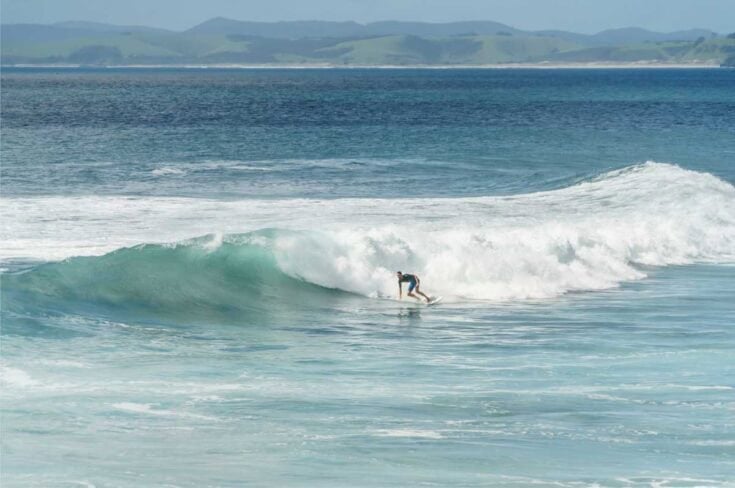 15 BEST Places to Go Surfing in New Zealand + Complete Guide