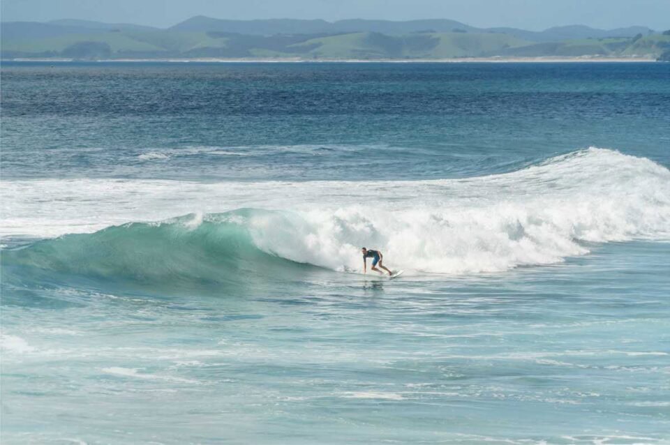 15 BEST Places to Go Surfing in New Zealand + Complete Guide