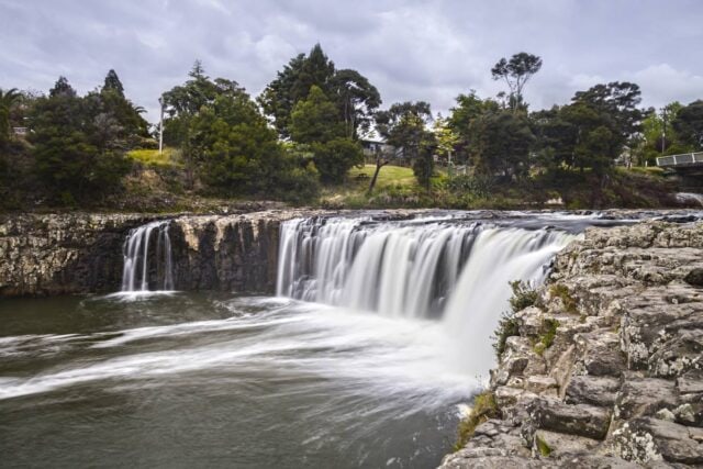 21 BEST Waterfalls in New Zealand (North and South Islands)