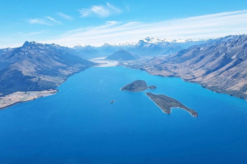 6 BEST Milford Sound Flights (and my personal favorite tour!)