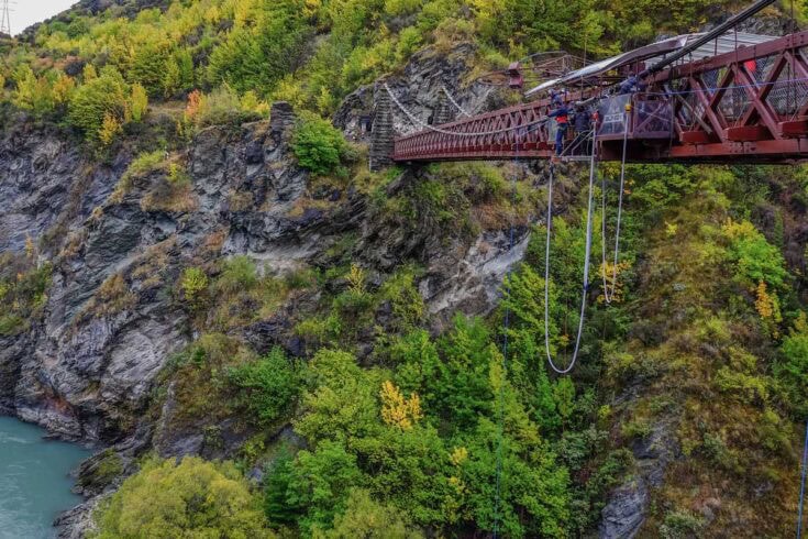 10 BEST Places to go Bungy Jumping in New Zealand