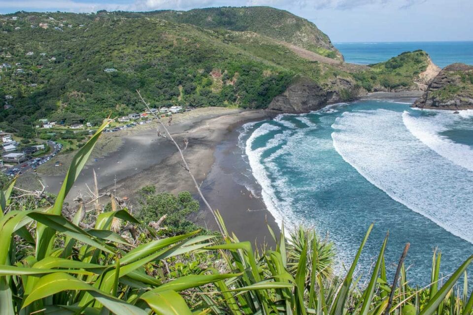 13 Things to KNOW Before Visiting Piha Beach, New Zealand