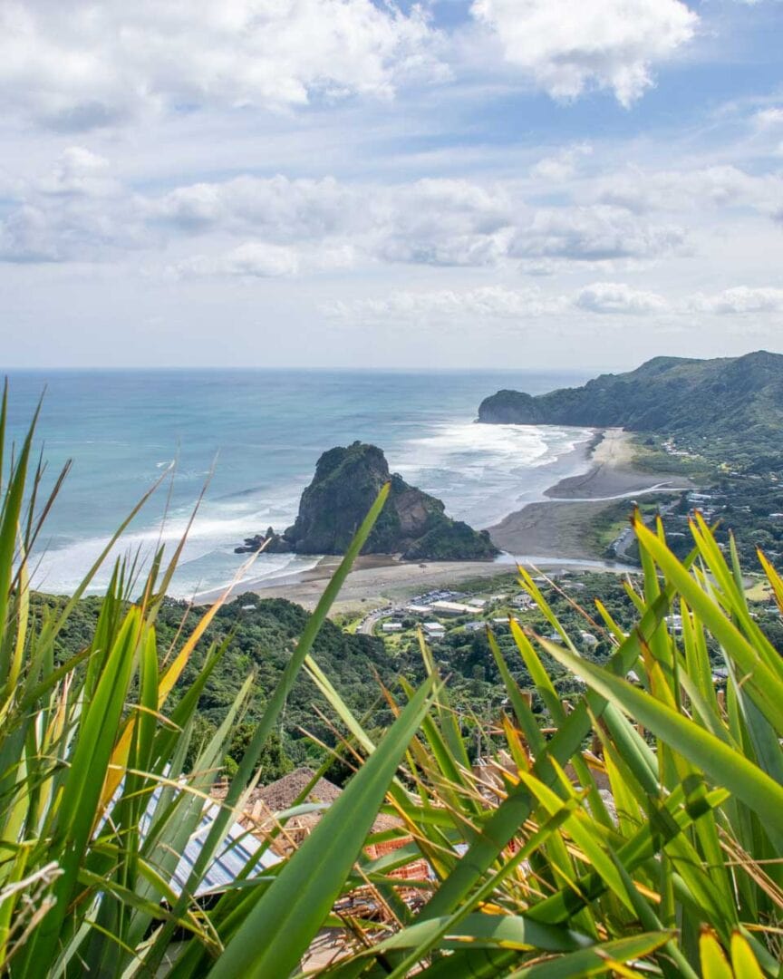 13 Things to KNOW Before Visiting Piha Beach, New Zealand