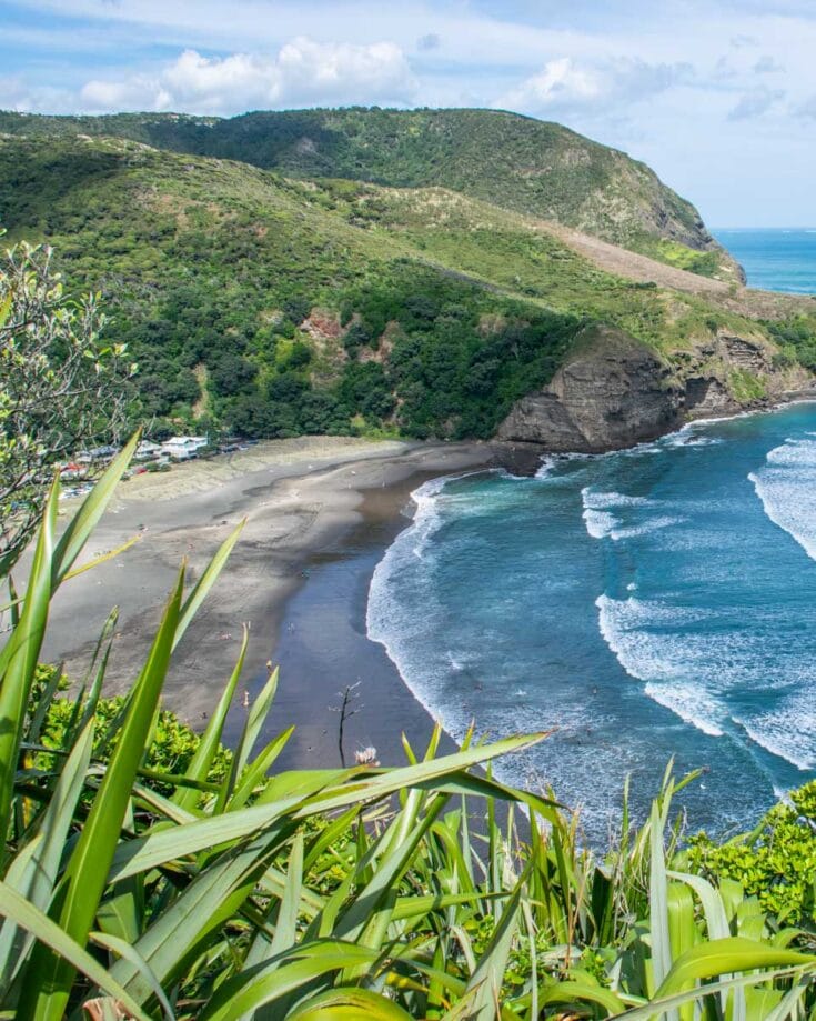 13 Things to KNOW Before Visiting Piha Beach, New Zealand