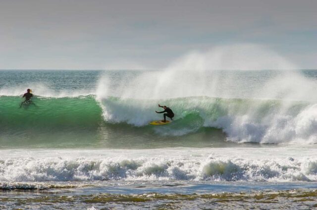 15 BEST Places to Go Surfing in New Zealand + Complete Guide