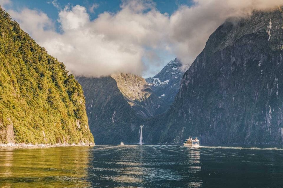 BEST Time to Visit Milford Sound (My Advice After Visiting in ALL Seasons!)